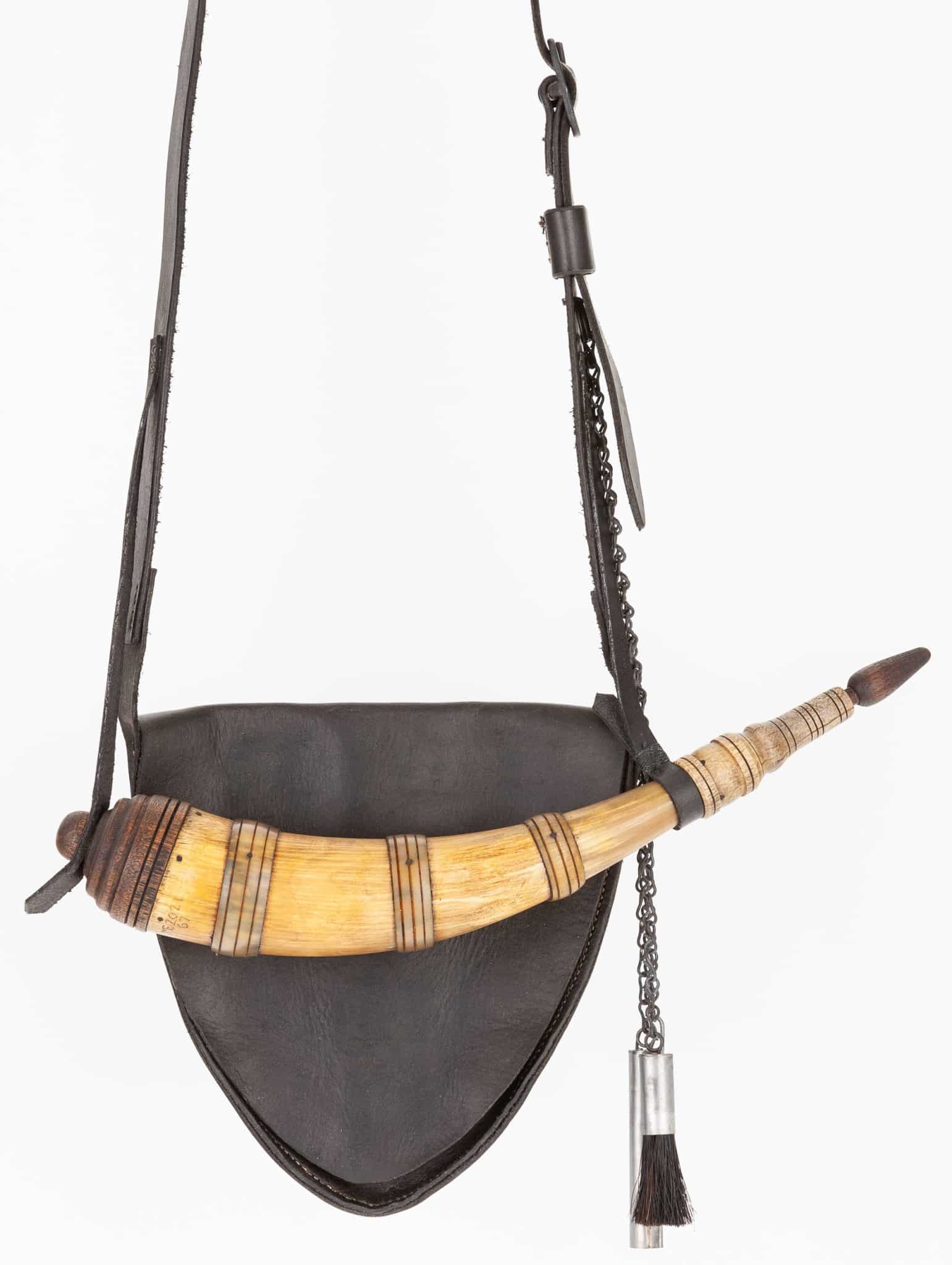 Southern Mountain Shot Pouches & Powder Horns - Mark Elliott